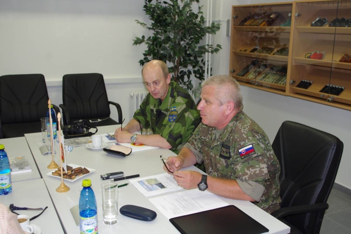 Delegation of the MoD of the Kingdom of Sweden visits the EOD COE - EOD COE